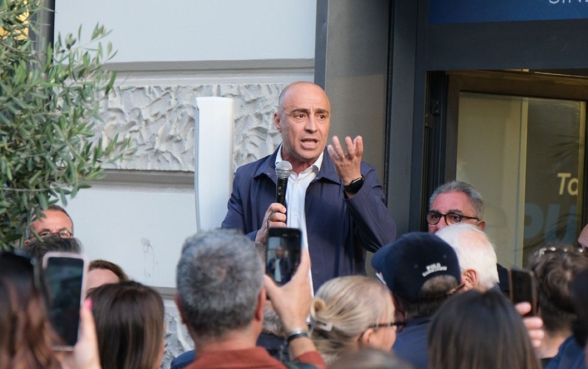 Taranto al ballottaggio, intesa tra Bitetti e il M5S sui punti "identitari"