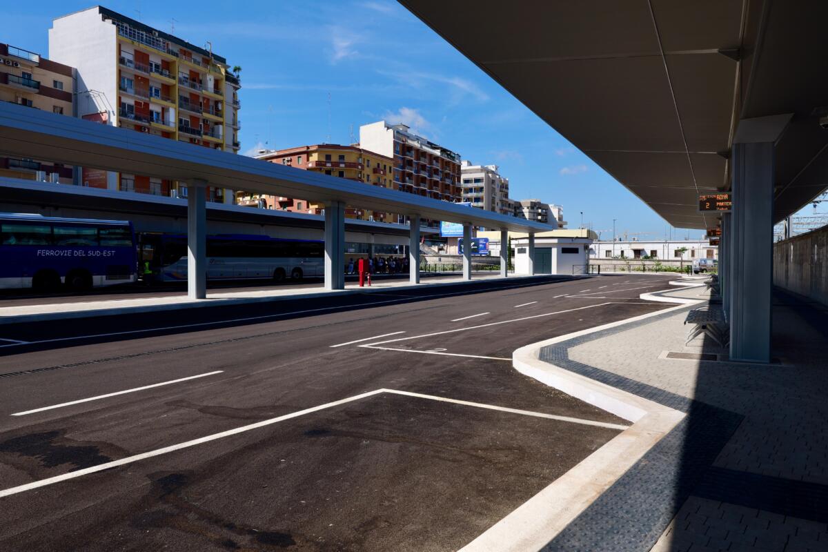Entra in funzione il nuovo terminal bus di Bari Centrale