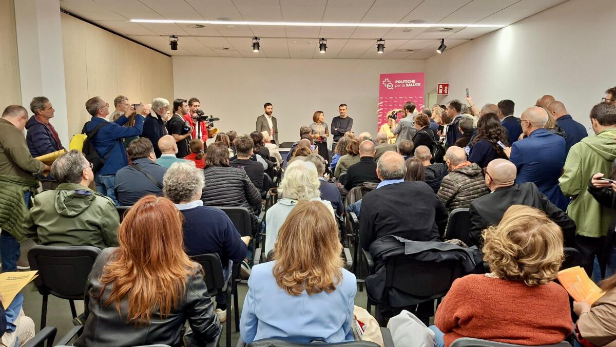 Regionali in Puglia, alla convention di Decaro anche Pd e M5s