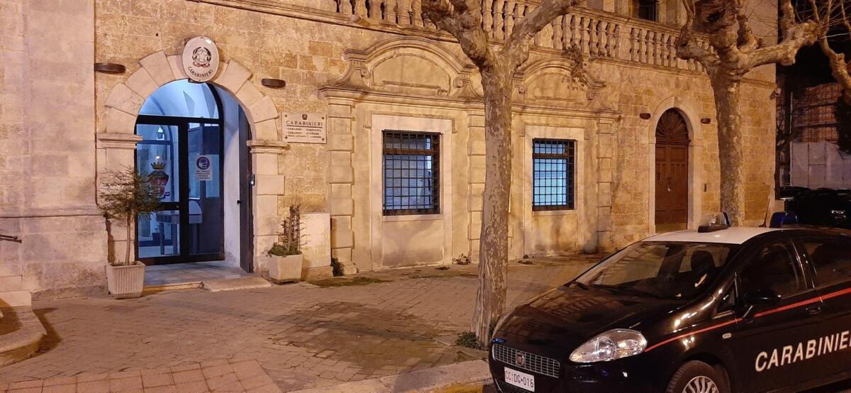 Acquaviva, 84enne truffato in parcheggio Miulli: arrestati 2 coniugi