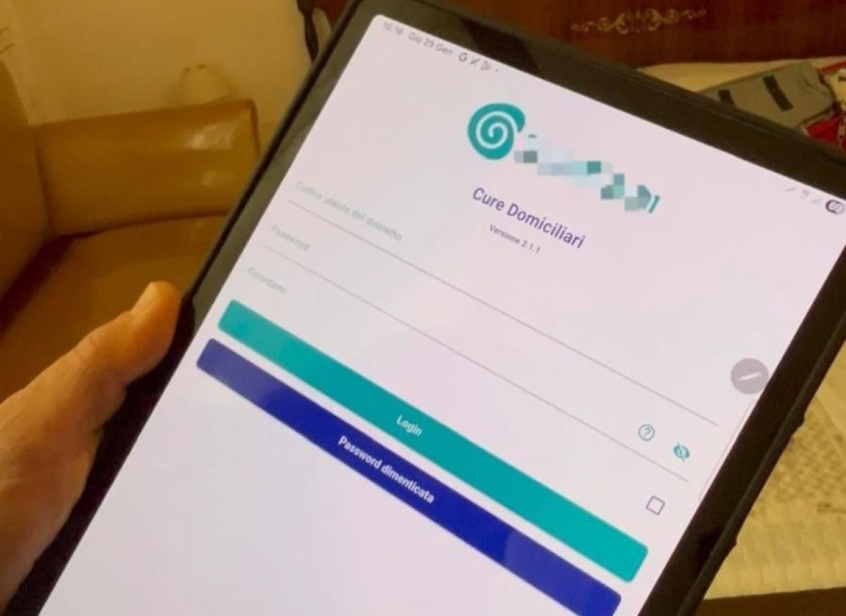 Bitonto, preso ladro dei tablet per le Cure domiciliari: colto sul fatto